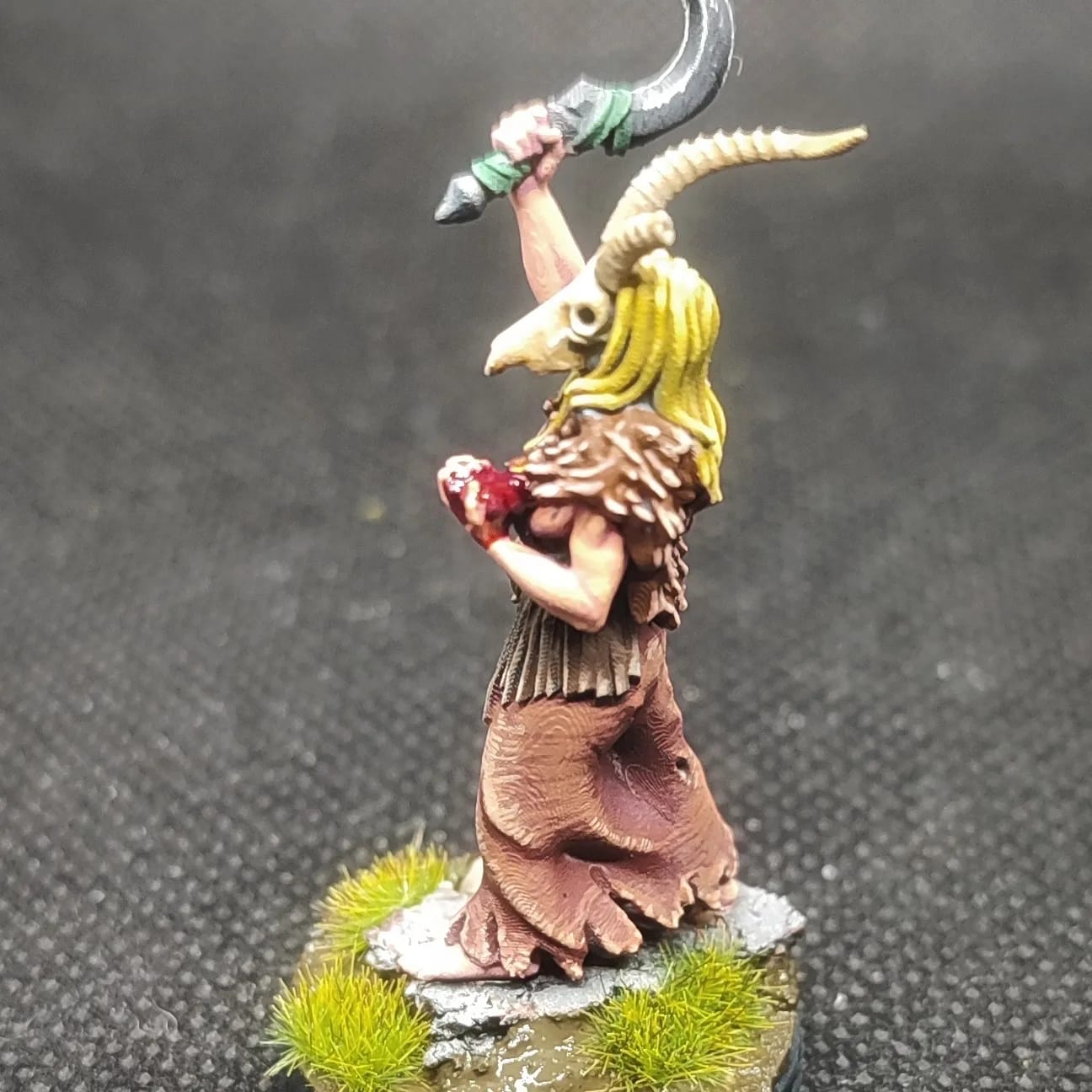 3D Printable Blight Druid (Presupported Reworked) by GloomyKidMinis