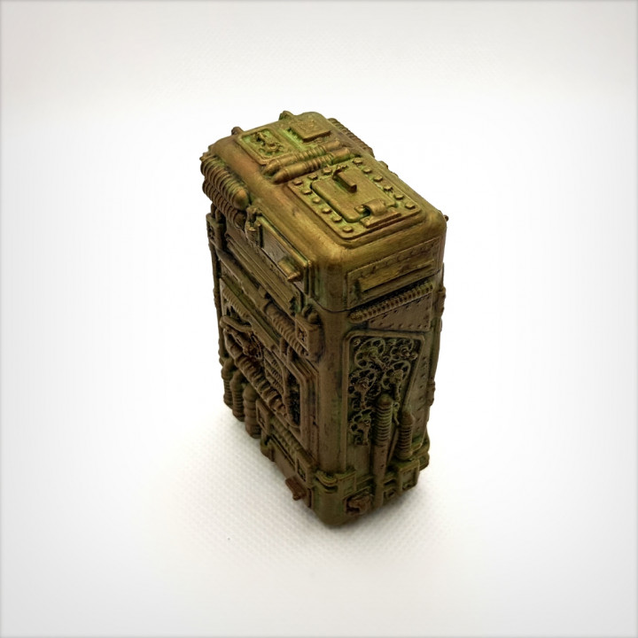 3D Printable Steampunk box with hinge. by Alphonse Marcel