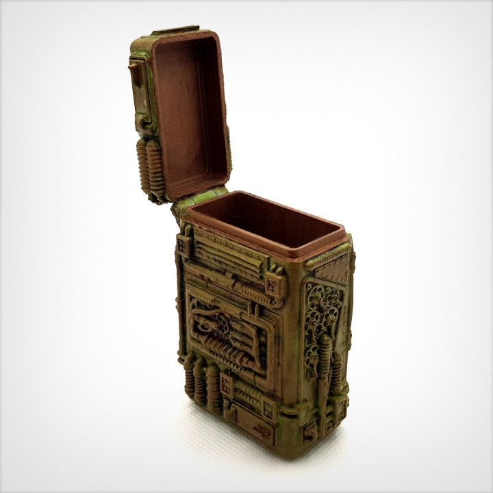 3D Printable Steampunk box with hinge. by Alphonse Marcel