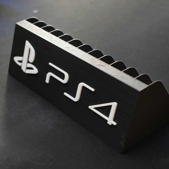 3D Printable PS4 short game stand by Adrian