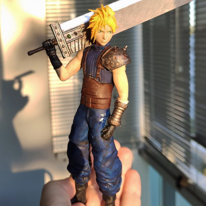 3D Printable Cloud Strife by Jukka Seppänen