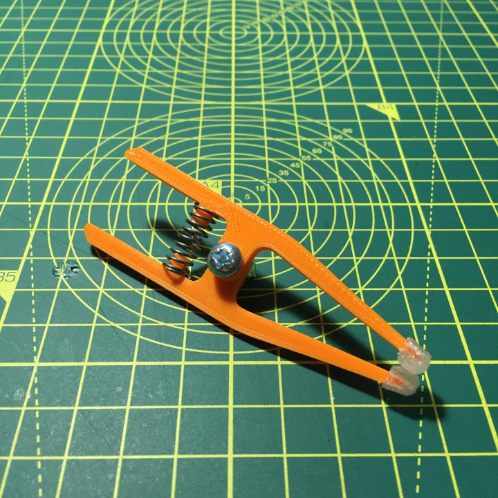 3D Printable Mini Clamp by James Paz-Cundy