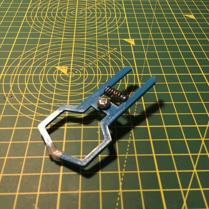 3D Printable Mini Clamps (Wide Jaw) by James Paz-Cundy