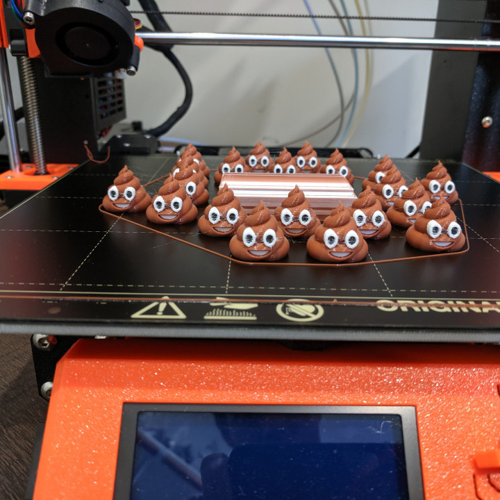 3D Printable Poop Emoji Pencil Topper Multimaterial by Ellswor