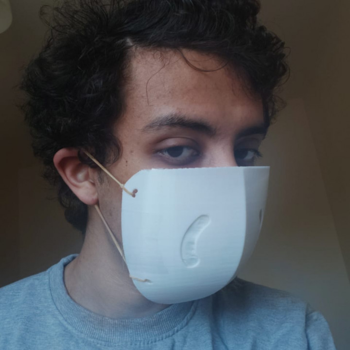 3D Printable Reusable Medical Mask by Zyad Reda