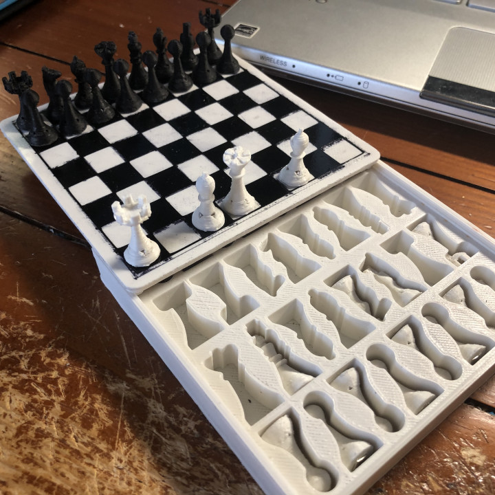 3D Printable Mini *Magnetic* Chess Set by Jack Bosley