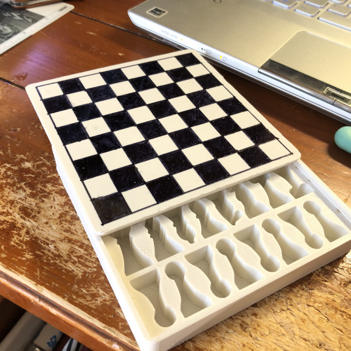 3D Printable Mini *Magnetic* Chess Set by Jack Bosley