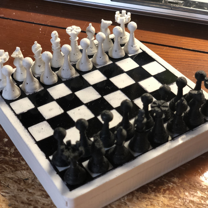 3D Printable Mini *Magnetic* Chess Set by Jack Bosley