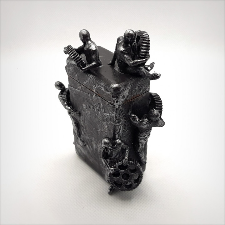 3D Printable Steampunk box with hinge. by Alphonse Marcel