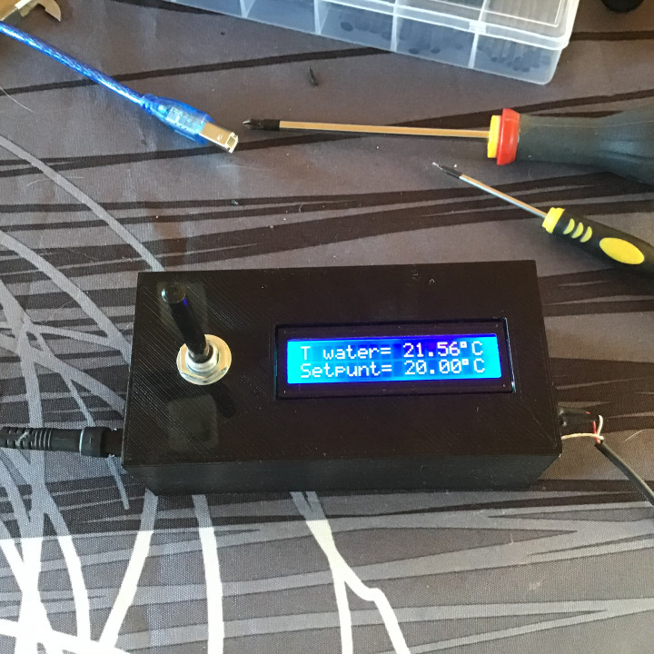 3D Printable Case for arduino + LCD + relais by Kris De Voecht