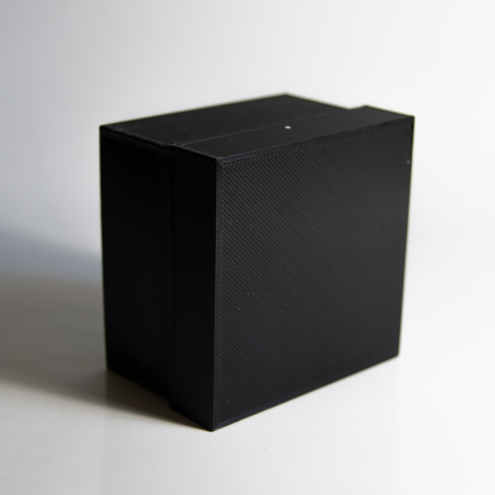 3D Printable Pinhole Camera by Javier Fernandez