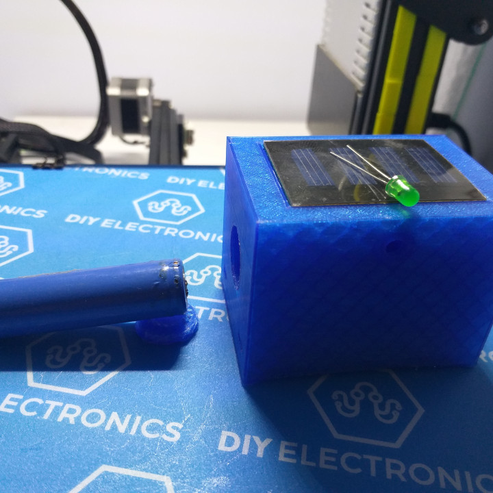 3D Printable DUMMY CCTV LED HOUSING by Dan de Lange