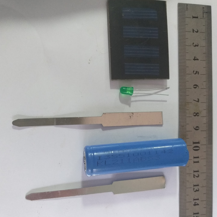 3D Printable DUMMY CCTV LED HOUSING by Dan de Lange