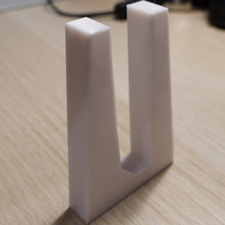 3D Printable Thinkpad P52 Stand by Ho Isaac