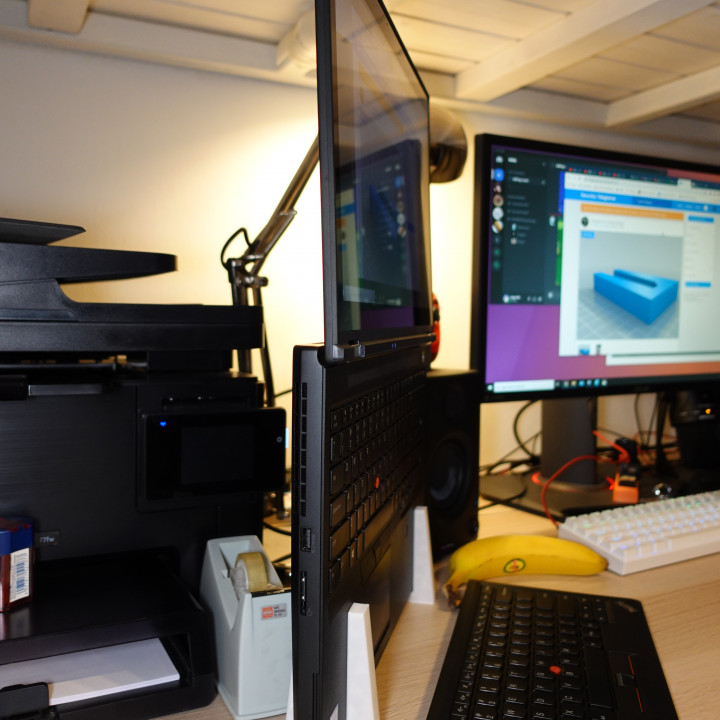 3D Printable Thinkpad P52 Stand by Ho Isaac
