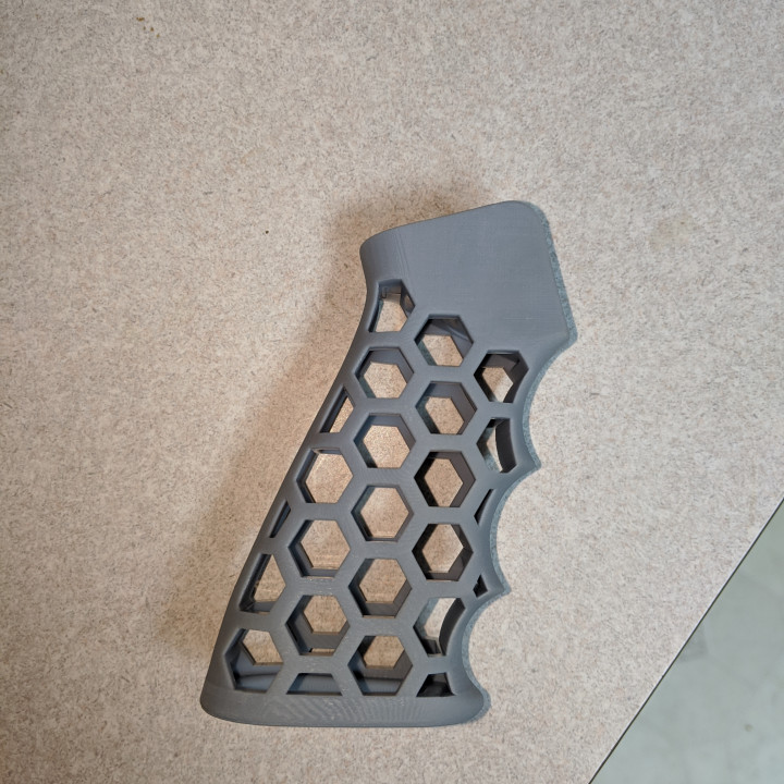 3D Printable solid frame hex grip by C. Atkinson