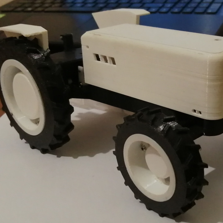 3D Printable 3D tractor for control witch arduino by Diogo Mendes