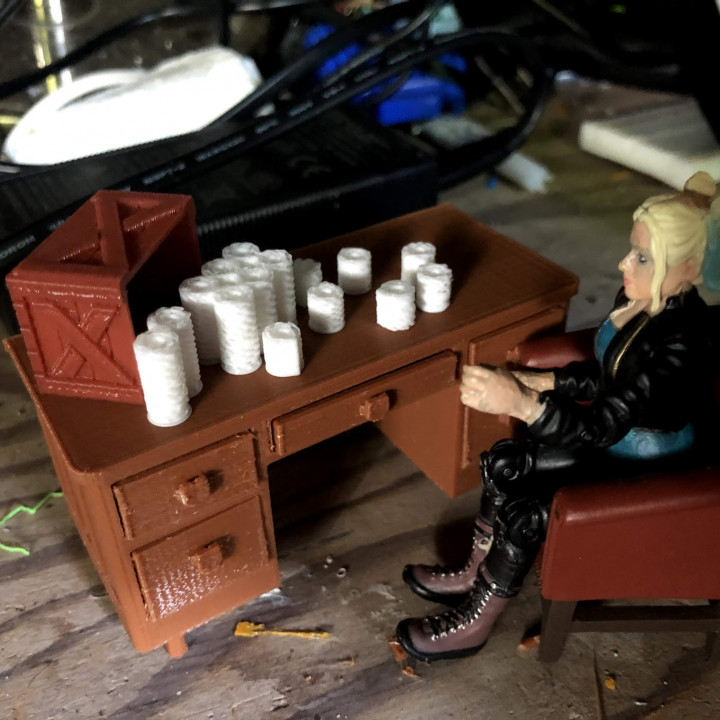 3D Printable TP (1:18 scale) by Adrian Herbez