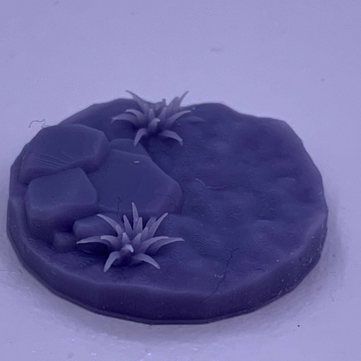 3D Printable Miniature Bases by Miss Mirina Faria