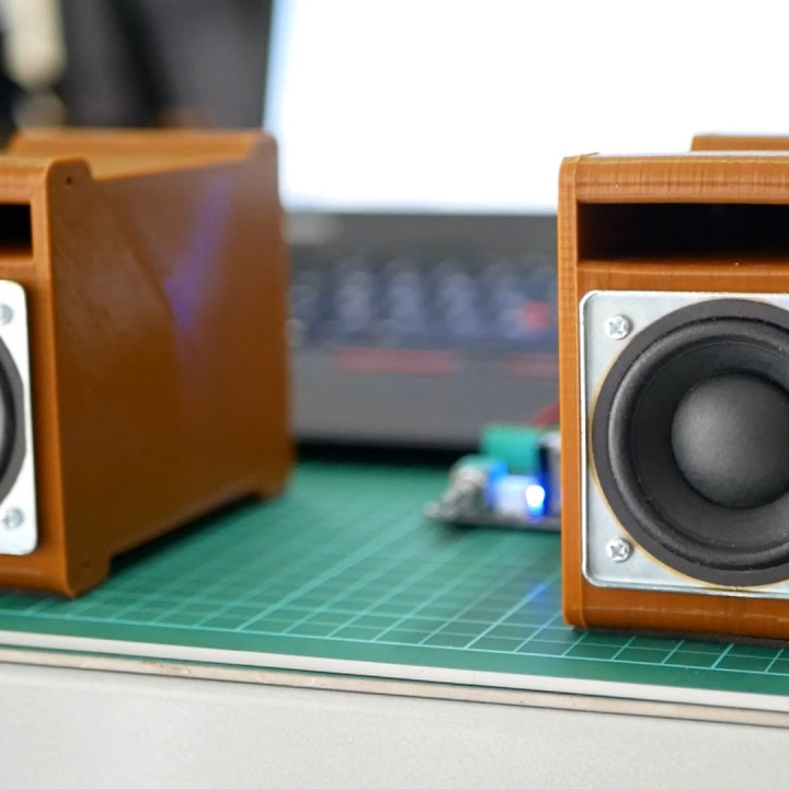 3D Printable Mini Loudspeaker Box 1.5" by Wahyu Dharsito