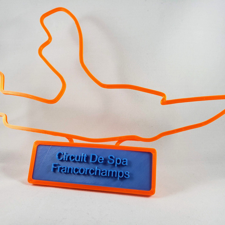 3D Printable 25 Race Track Displays by Dsk