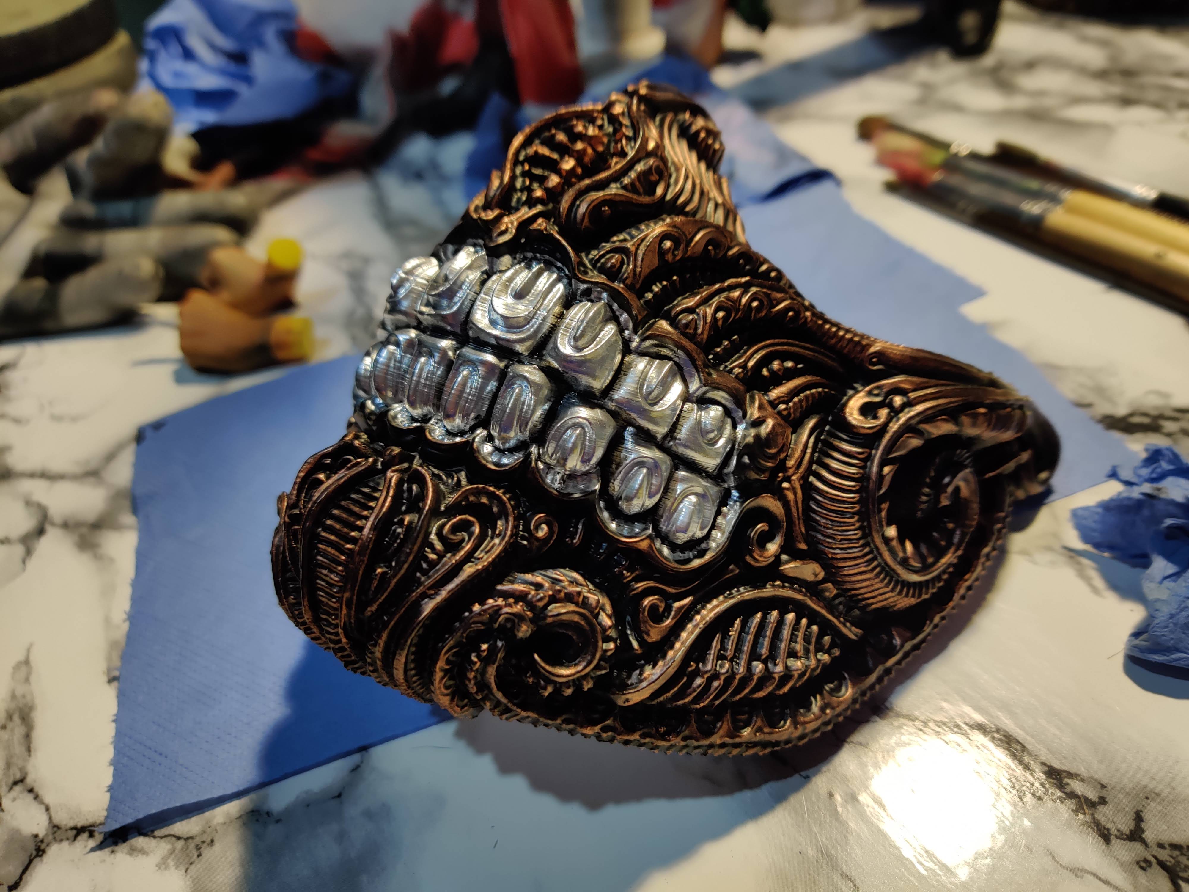 3D Printable Biomechanical skull mask by Zane Rogers