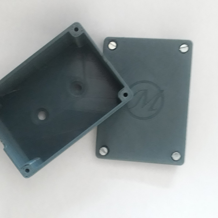 3D Printable CCTV connection box by Marius
