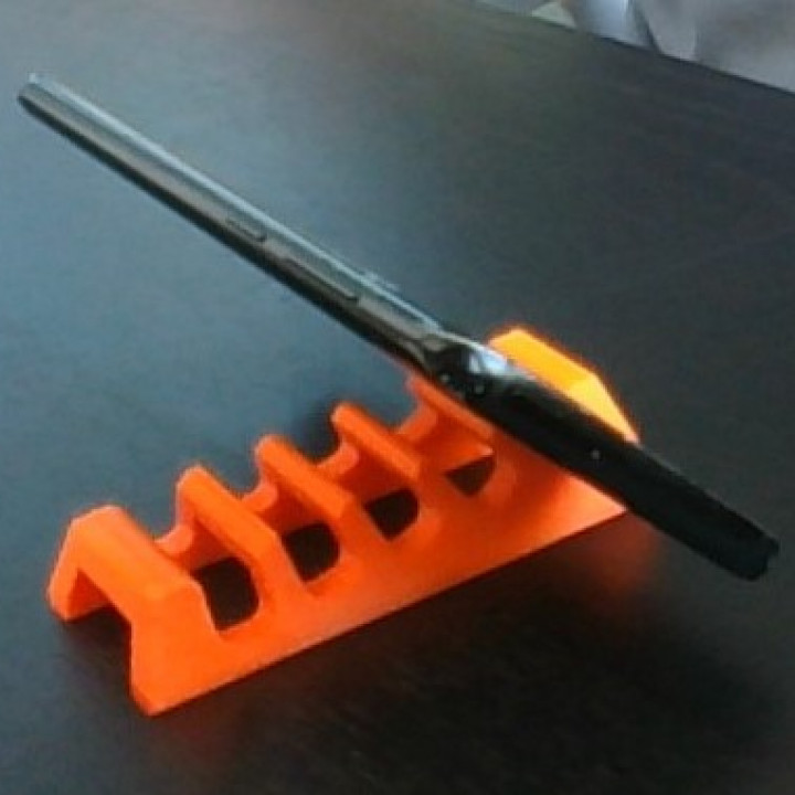 3D Printable Multi-angle phone stand by Miquel Martin