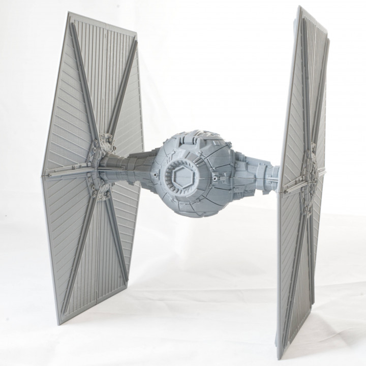 3D Printable TIE FIGHTER by Aitor Baltziskueta