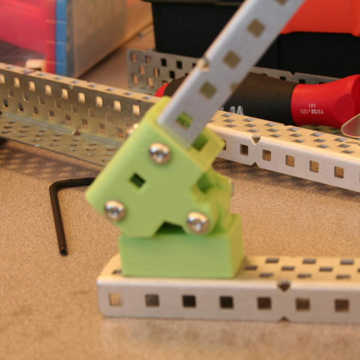 3D Printable VEX C-Channel Suppport by Rahul Gupta