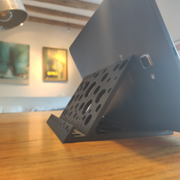 3D Printable Tablet stand by jimflc