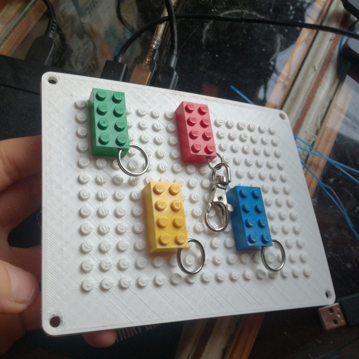 3D Printable Lego Keyboard: Brick your Keys by Benjamin Lau