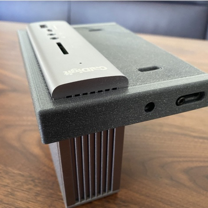 3D Printable Desk mount for CalDigit TS3+ by sagdusmir