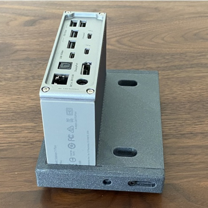 3D Printable Desk mount for CalDigit TS3+ by sagdusmir