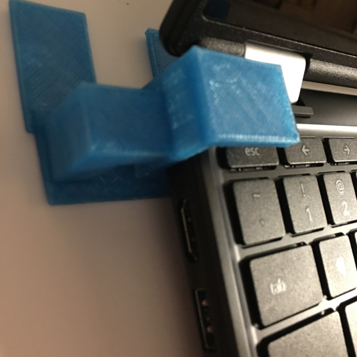 3D Printable Keyboard Stands / Risers for Chromebook Model R11 by Logan