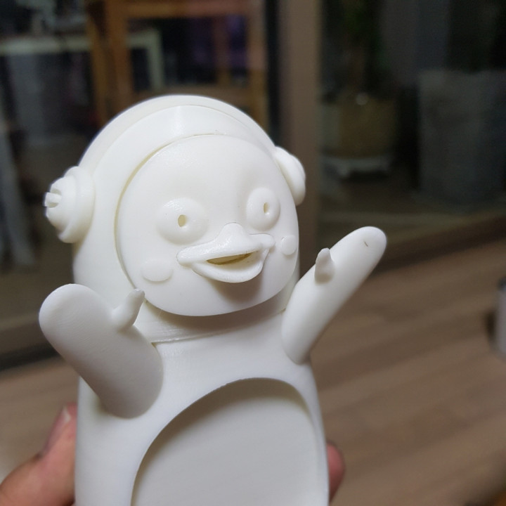 3D Printable Pengsoo (Korean Famous Penguin Character) by Seokhyun Jee