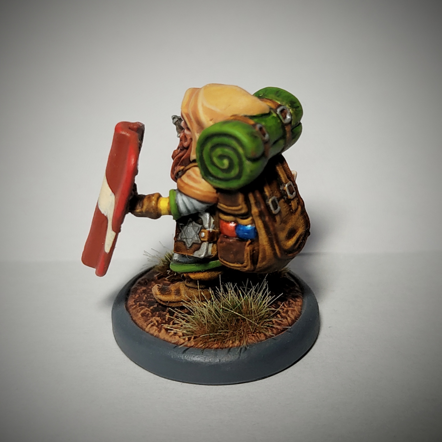 3D Printable Gnome Wizard Type B w/ Modular Hands (Presupported) by ...