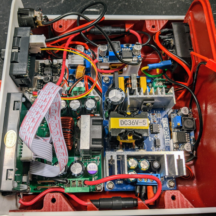 3D Printable ARC powered Power Supply Unit by Blech Eimer