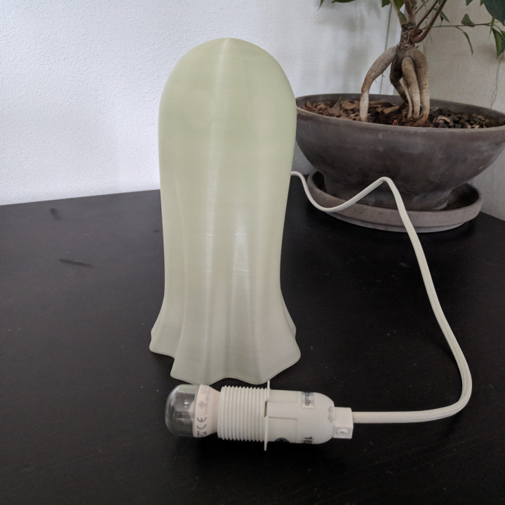 3D Printable Pavel the Ghost Lamp by Kalle-Iivari Mononen