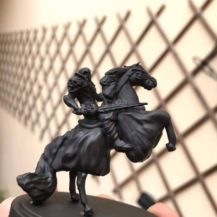 3D Printable Vampire Lord - Mount by MiniaturesCraze