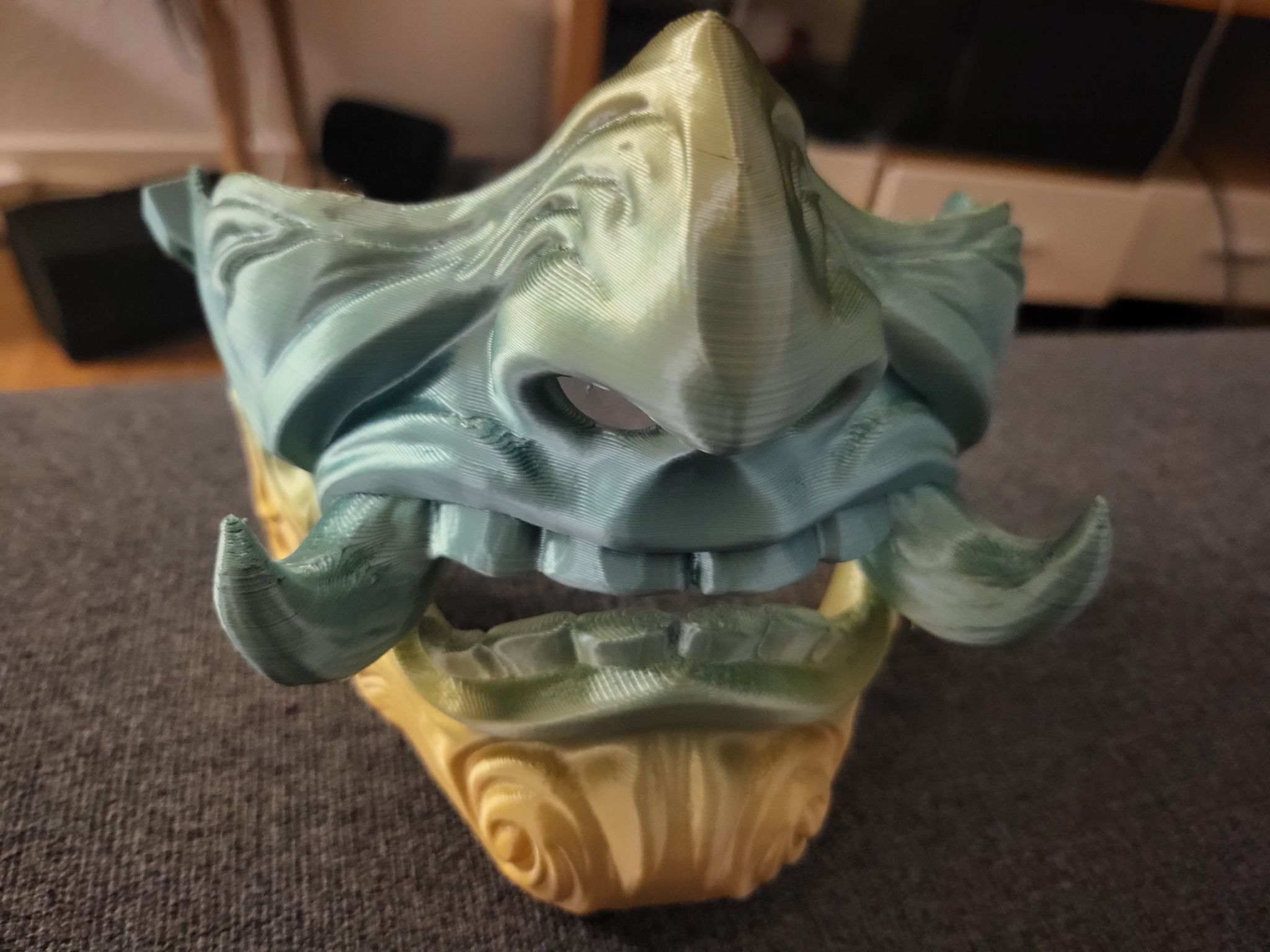 3D Printable Samurai - inspired mask by Todor Kolev