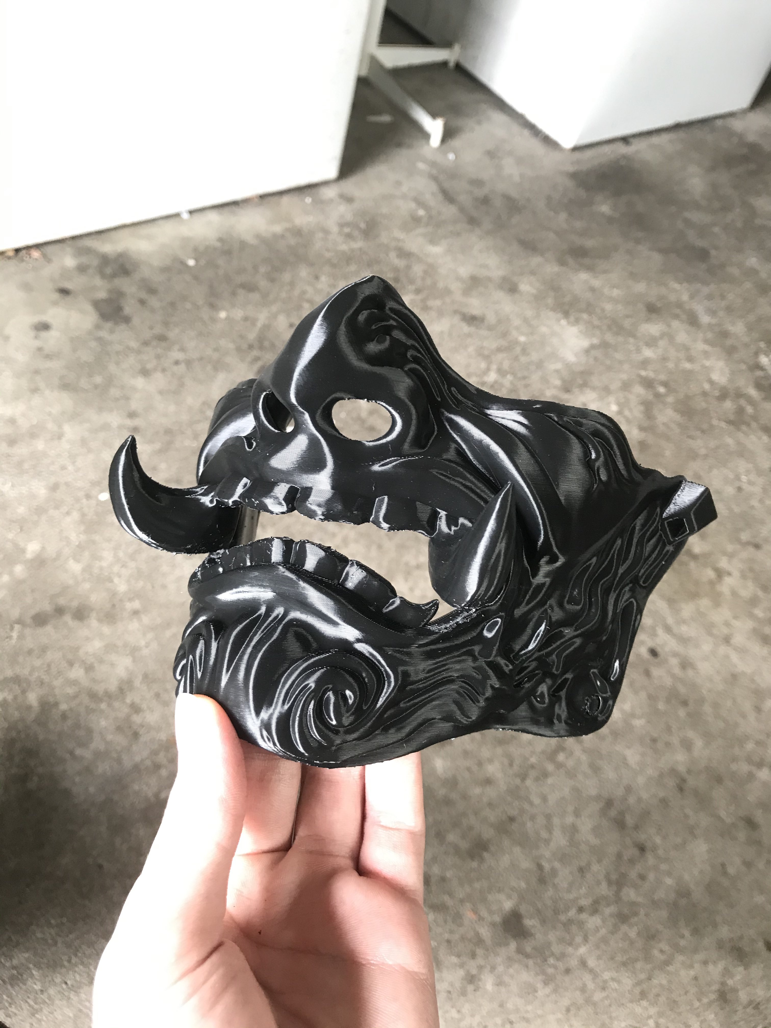 3D Printable Samurai - inspired mask by Todor Kolev