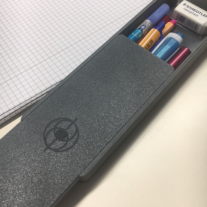 3D Printable Pencil case by Jane