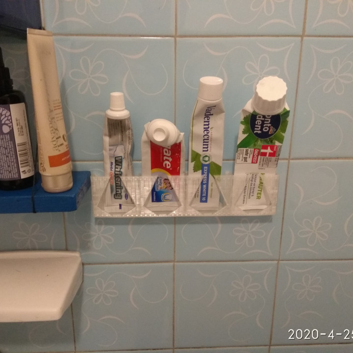 3D Printable tooth paste holder by JiriStodulka
