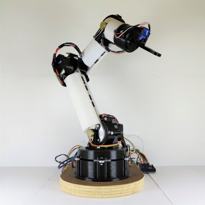 3D Printable Robotic arm by IDeMa 3D