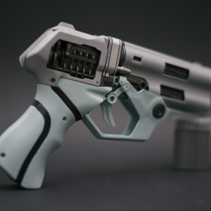 3D Printable Luv's Blaster (Blade Runner 2049) by Stefan Geiger