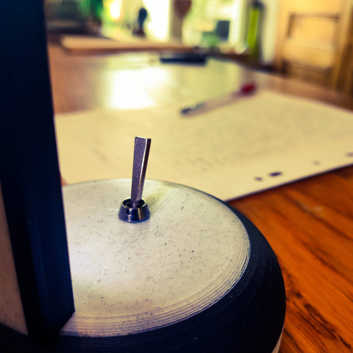 3D Printable Desktop lamp by jimflc