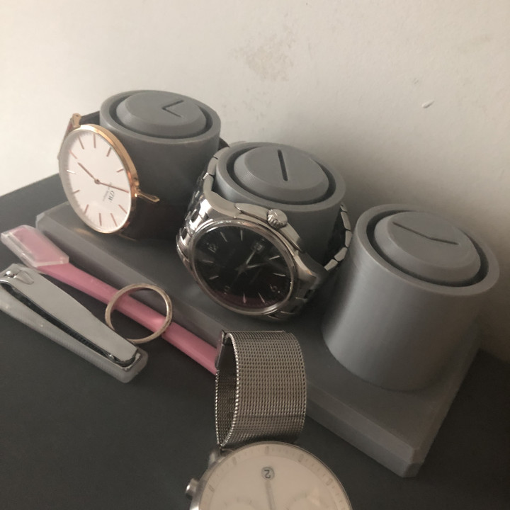 3D Printable watch holder by 류레오