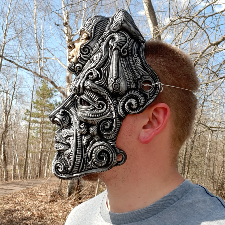 3D Printable Mask of eternity by Zane Rogers