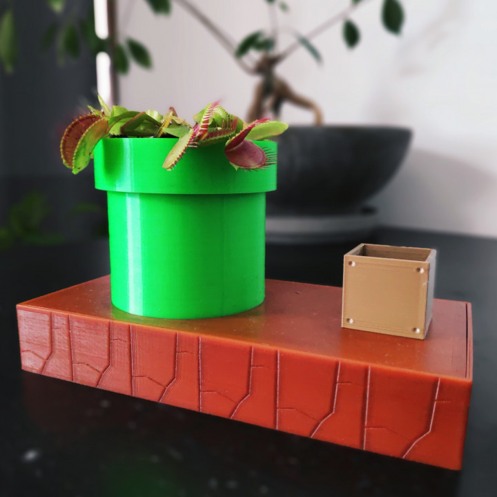3D Printable Venus Fly Trap Planter (self watering) by Kalle-Iivari Mononen